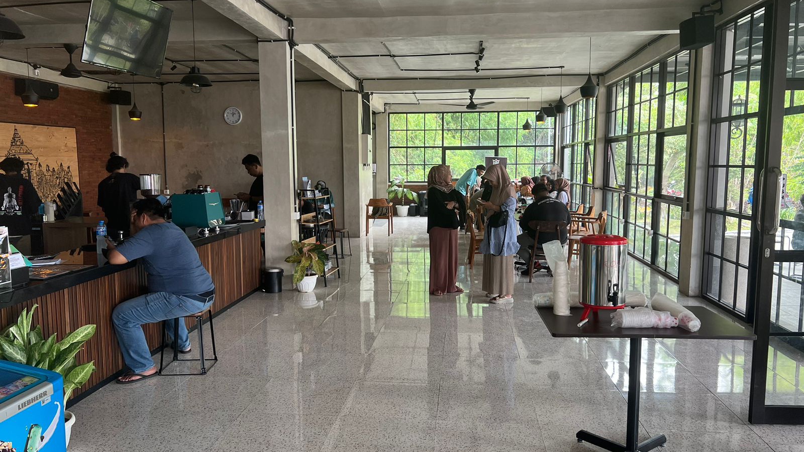 Sudut Kafe Pararaton - MyMaiyah.id